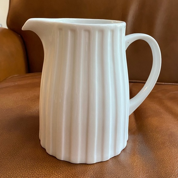 Crate&Barrel | Dining | Cratebarrel 62 White Porcelain Ribbed Pitcher ...